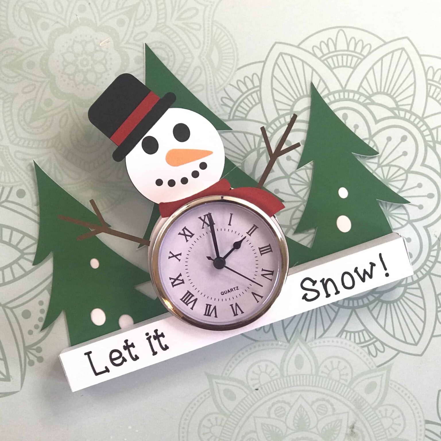 Snowman Paper Clocks - The Bearded Housewife