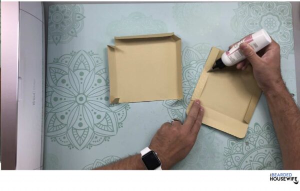 Easy Envelope Boxes - The Bearded Housewife