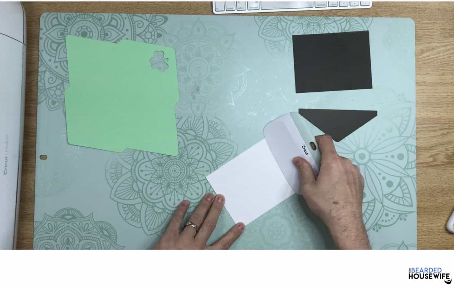 How to Make Pot of Gold Insert Cards - The Bearded Housewife