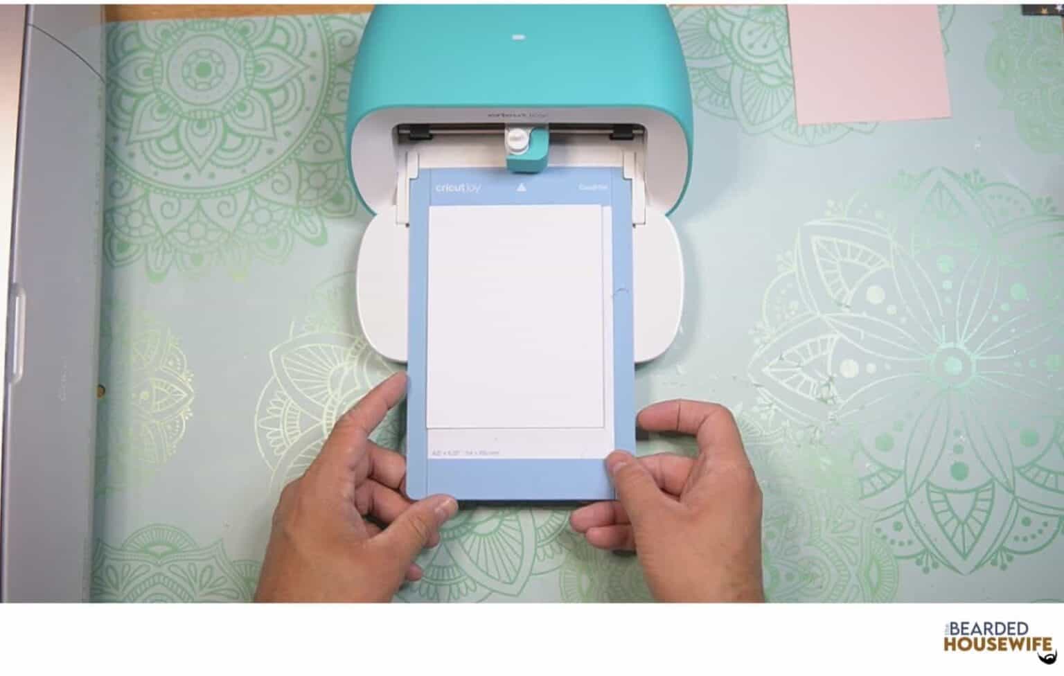 How to Make Gingerbread Cookie Insert Cards - The Bearded Housewife
