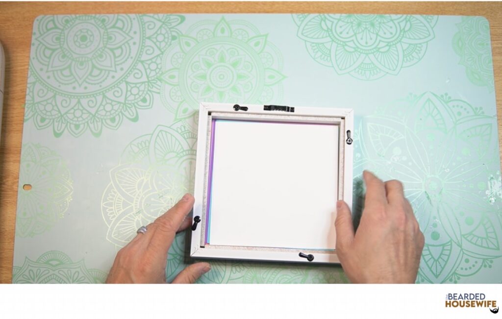 How to Make Cute Easter Bunny Shadow Boxes - The Bearded Housewife