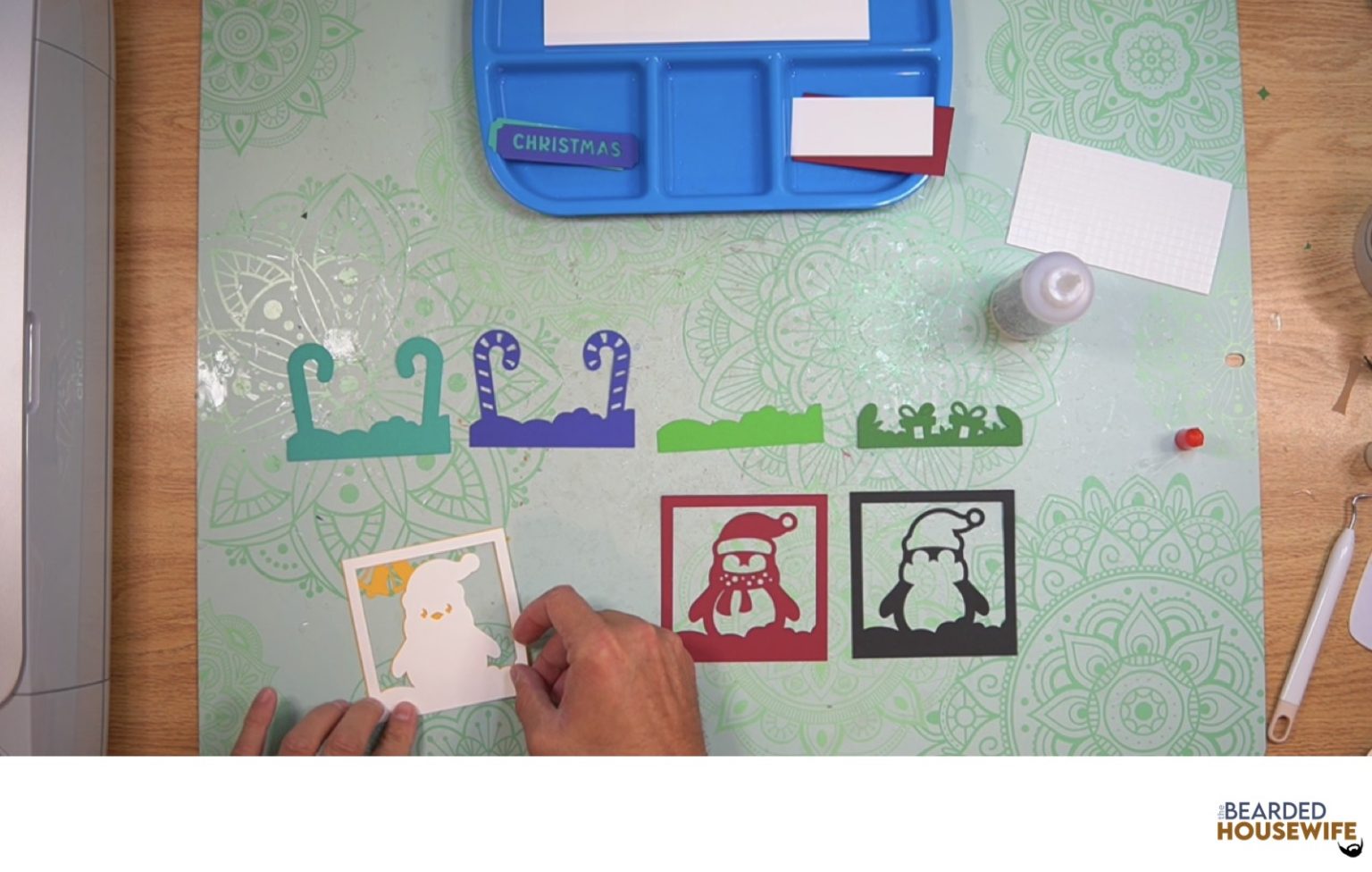 How to Make Cute Christmas Penguin Easel Cards - The Bearded Housewife