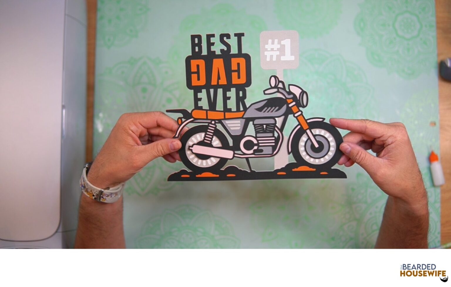 How to Make Fun Best Dad Ever Layered Paper Craft - The Bearded Housewife